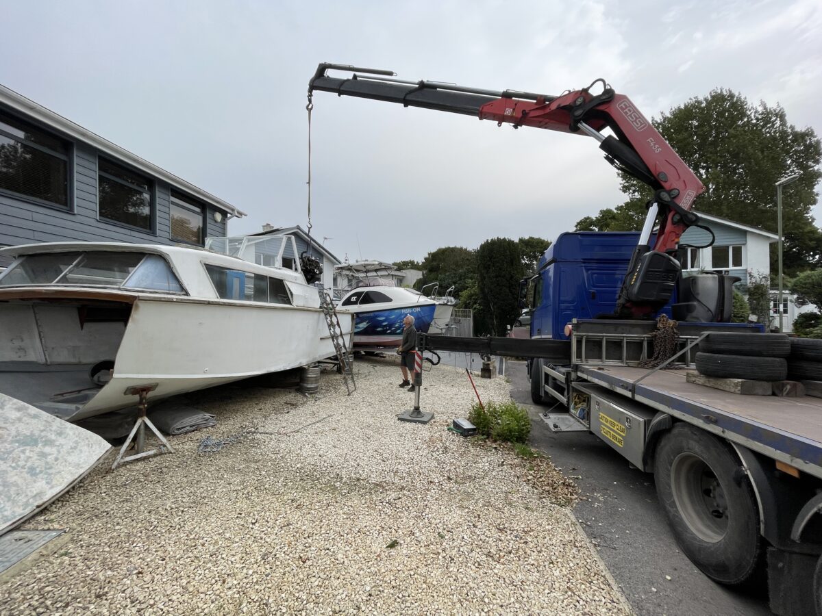 Boat Clearance From Front Garden In Hayling Island - Boatbreakers