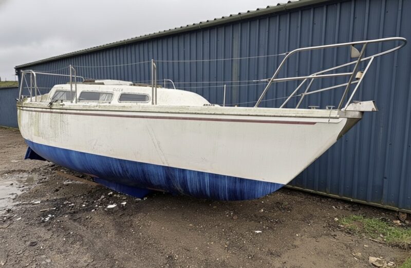Keel-less Jaguar 27 Yacht Recovery from Wales - Boatbreakers